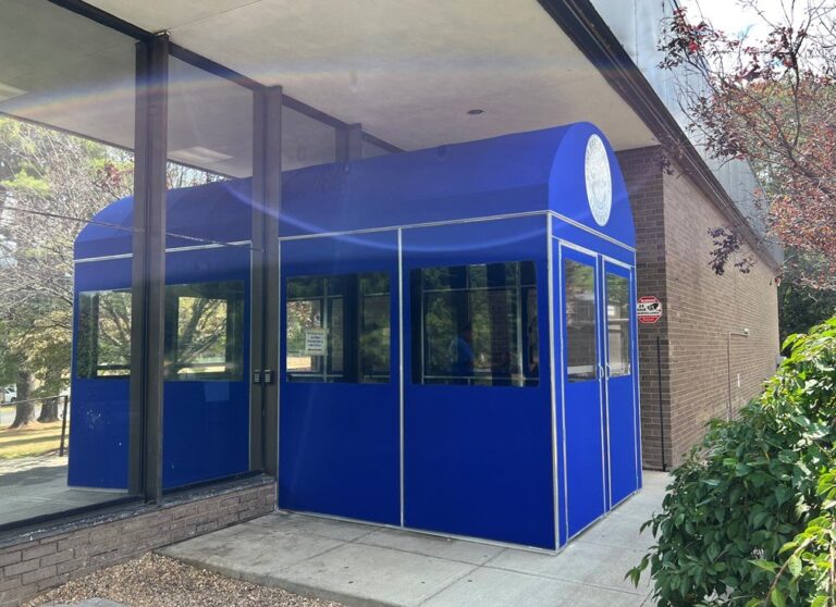 The Role Of Winter Vestibules In Enhancing Chicago’s Restaurant Scene ...